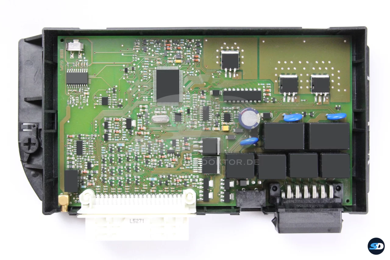 Porsche 986 996 - Reparatur Alarmsteuergerät - Sportwagendoktor.de